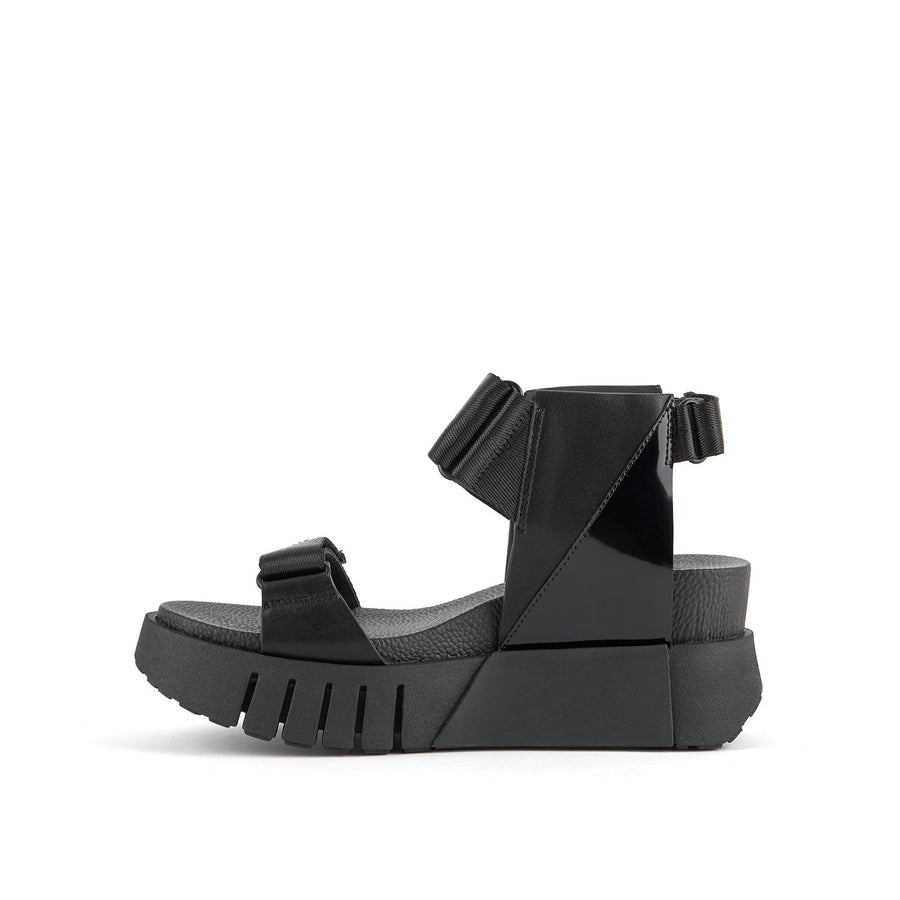 Delta Run – United Nude EU